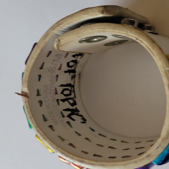 Hot Topic | Jewelry | Vintage Hot Topic Rainbow Button Bracelet Pride ...